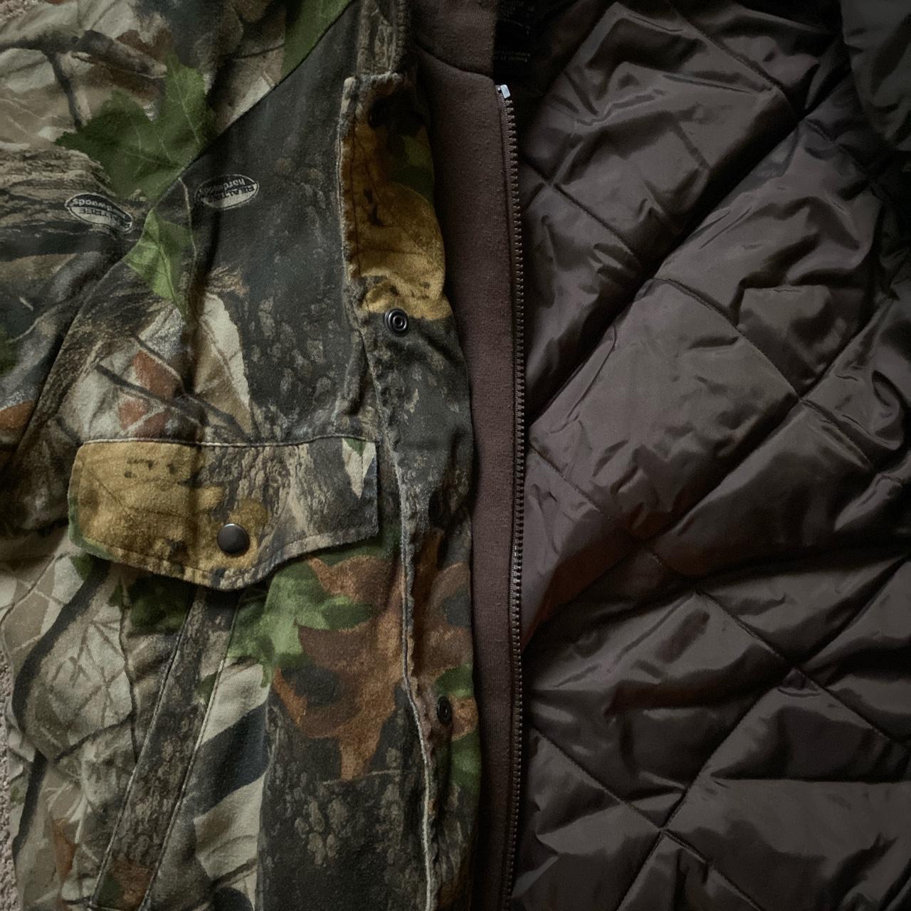 Real Tree Camo Bass Pro Shops Jacket - Depop