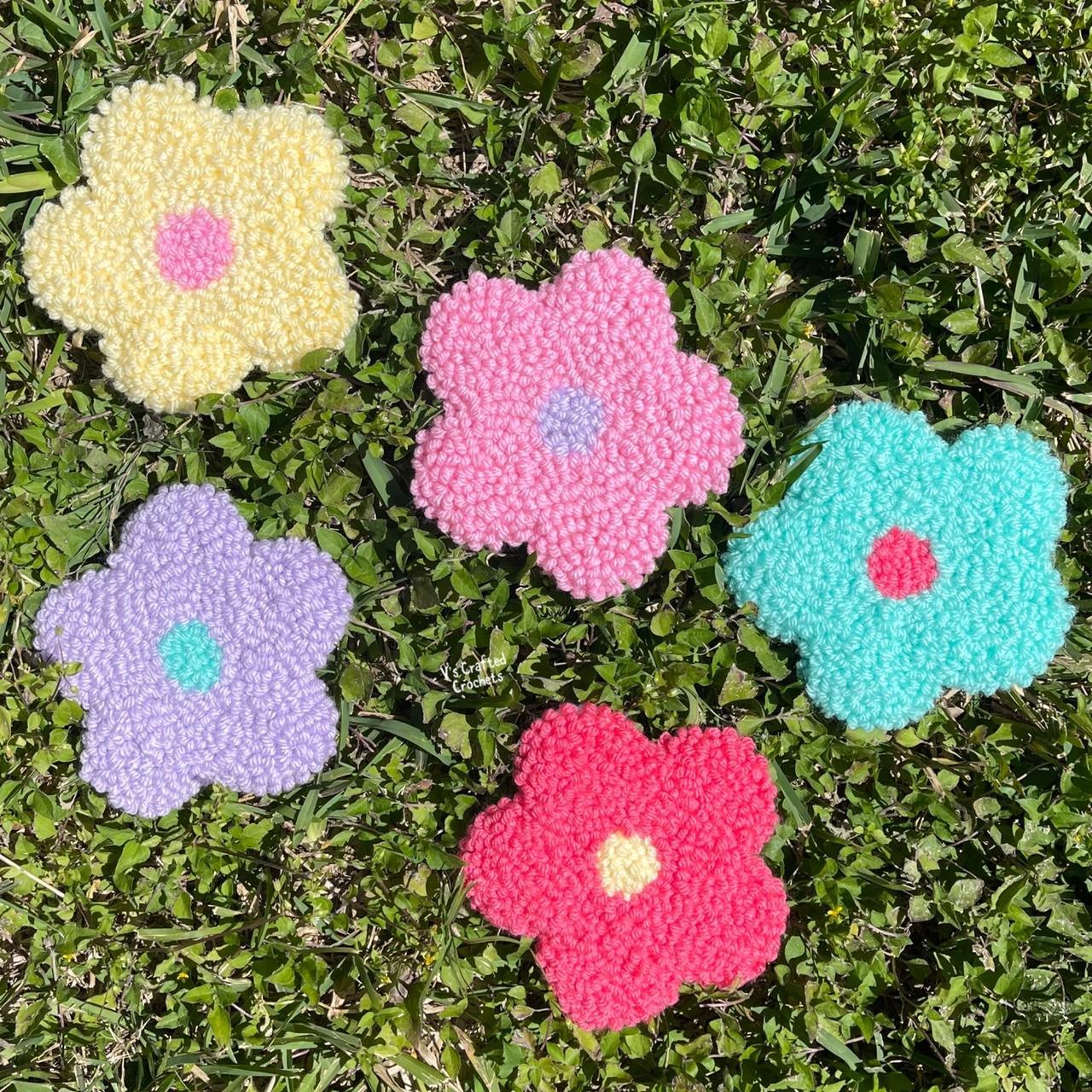 🌸Flower tufted coaster set of 5 (customs... - Depop