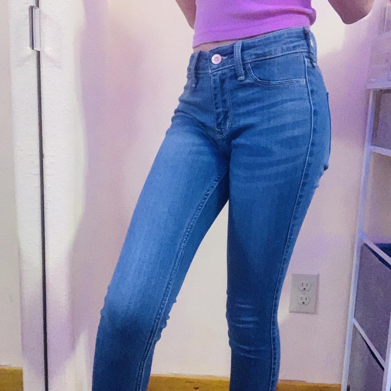 Hollister low rise skinny jeans. Size 00s. Waist... - Depop