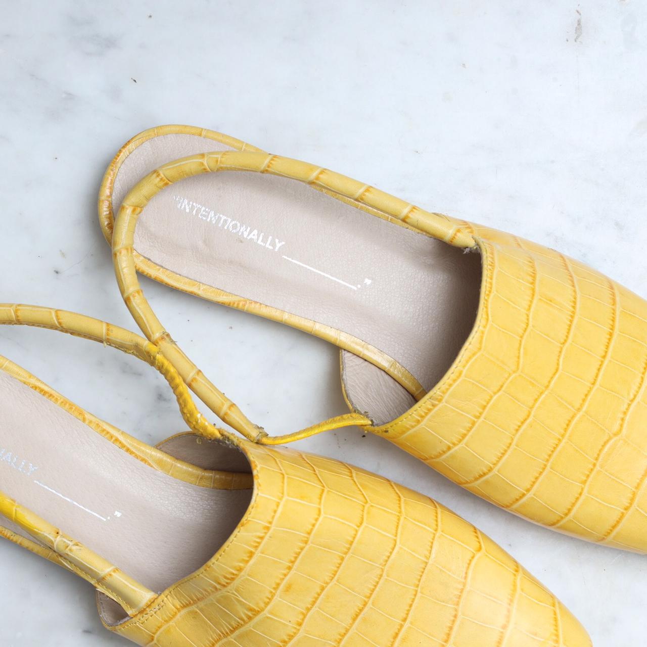 Intentionally Blank Women's | Depop