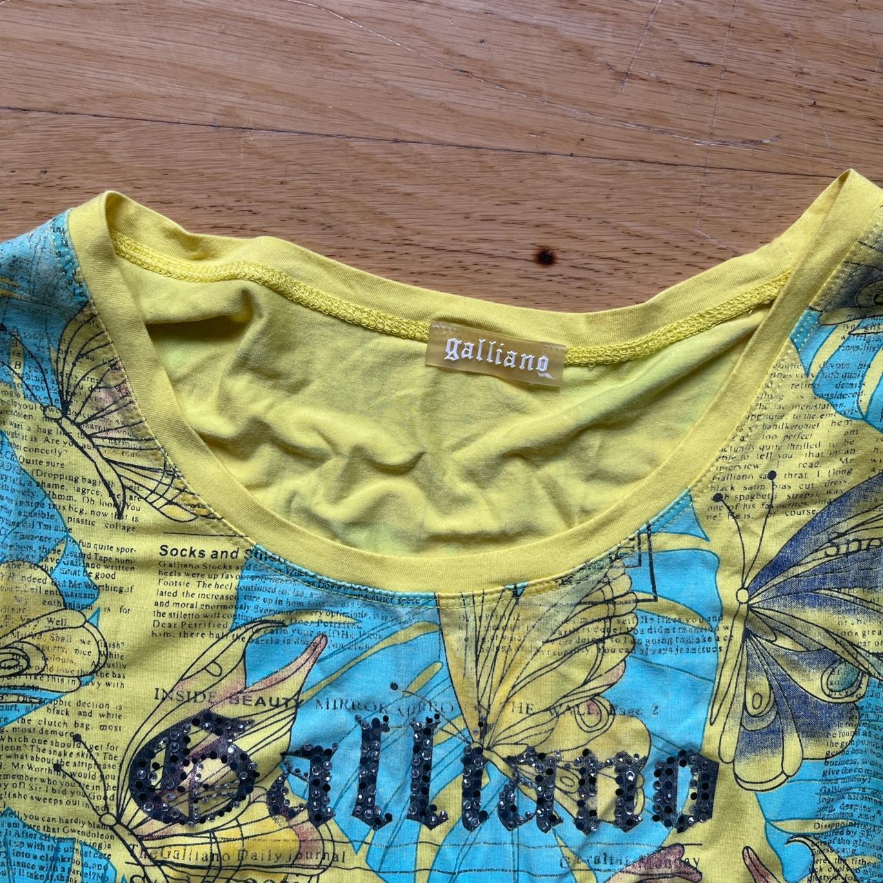 100% authentic John Gallion Tshirt Small - Depop