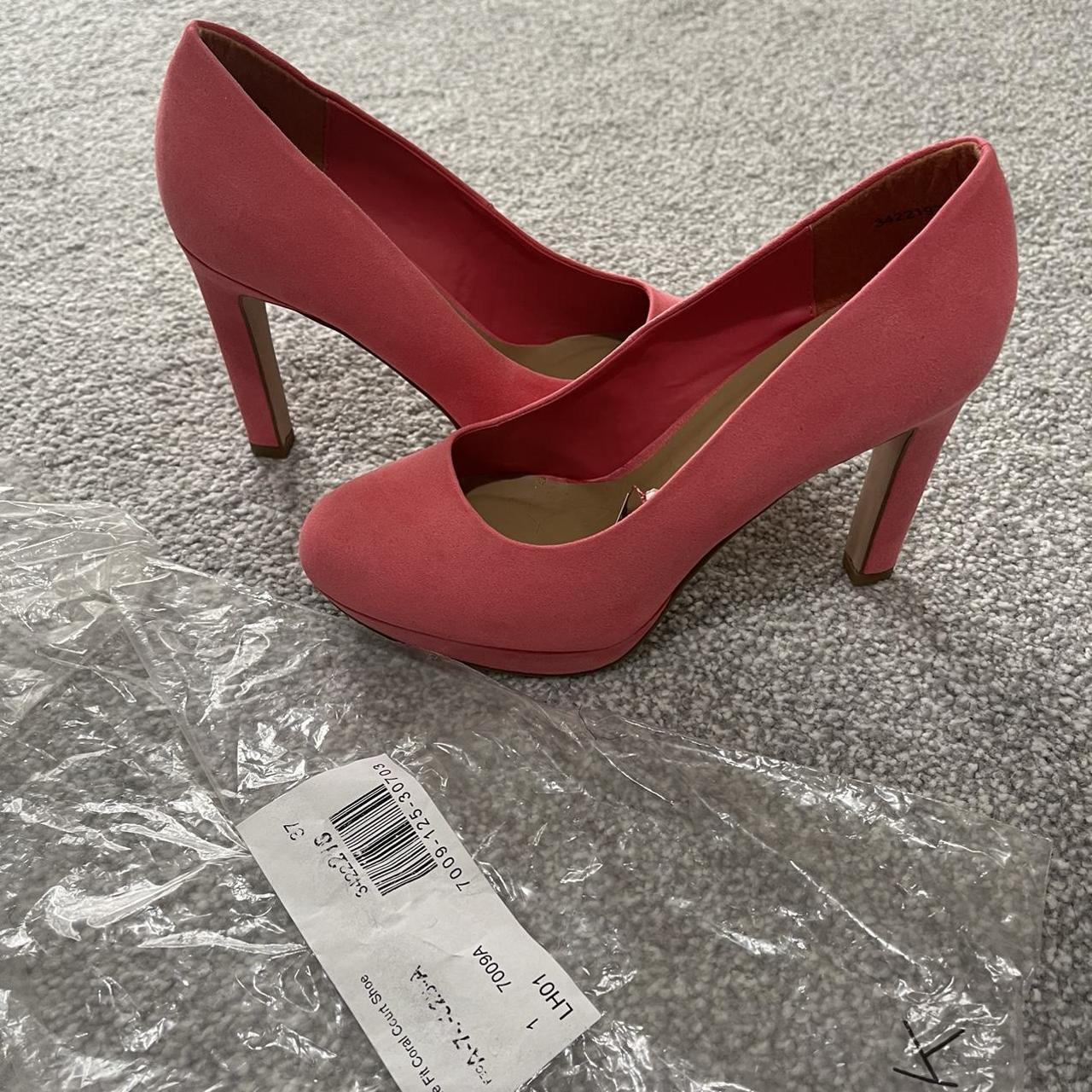 New Look Wide Fit Coral Court Heels - size 3 - Depop