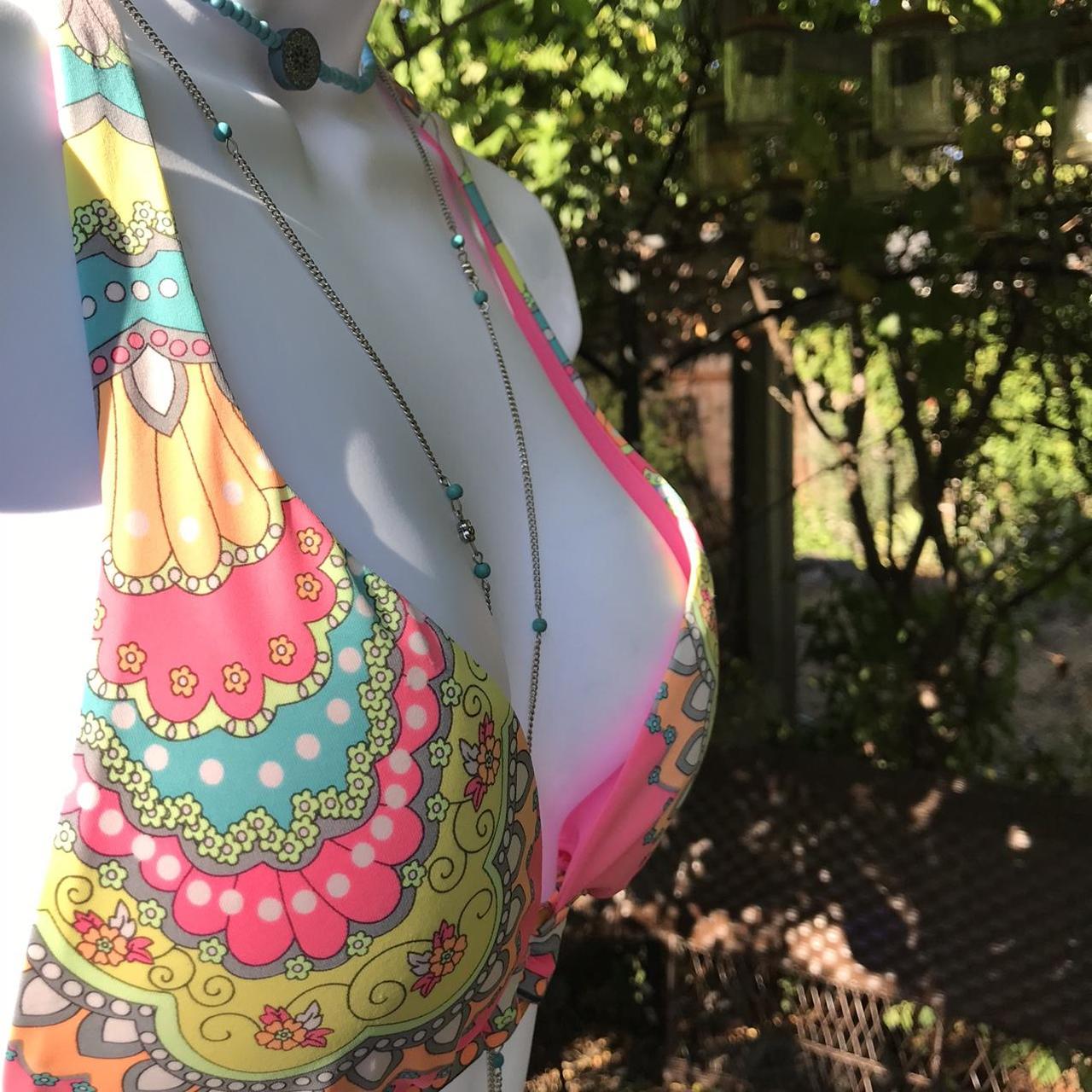 💀 Hawt Y2K Victoria's Secret Bikini Top 💀 💘 Bimbo... - Depop