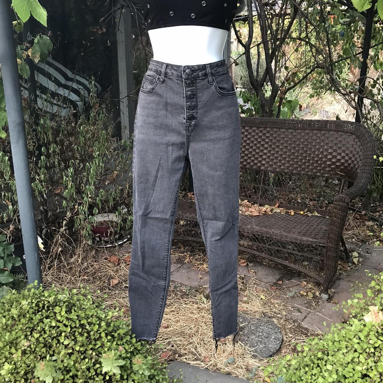 ☠️ Hot Topic Hi Rise Skinny Jeans ☠️ ☠️ Worn often,... - Depop