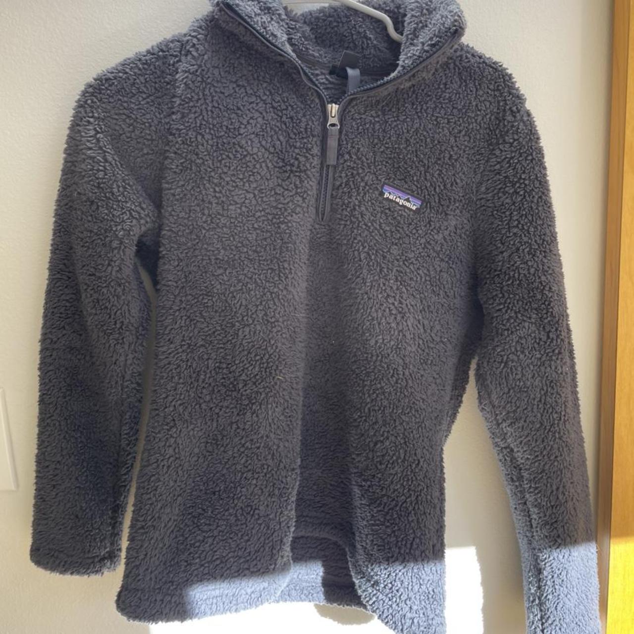 Dark blue/grey Patagonia fleece - Depop