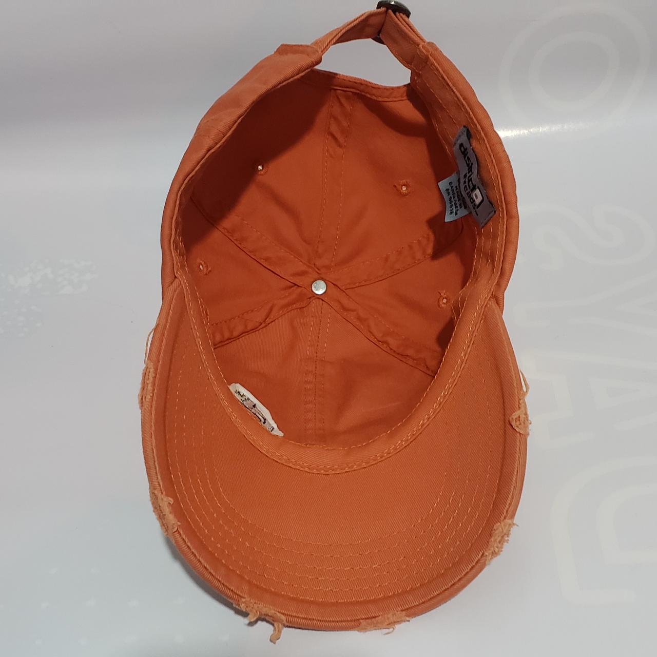 Cap District Threads, adjust great shade - Depop