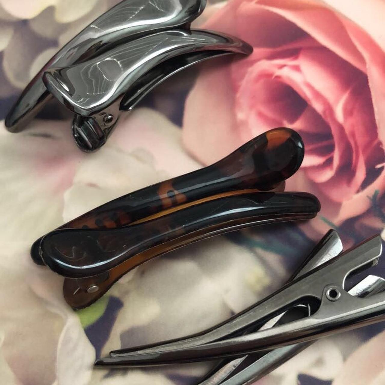 🤎Set of three pairs of hair clips 🤎Two of the pairs... - Depop
