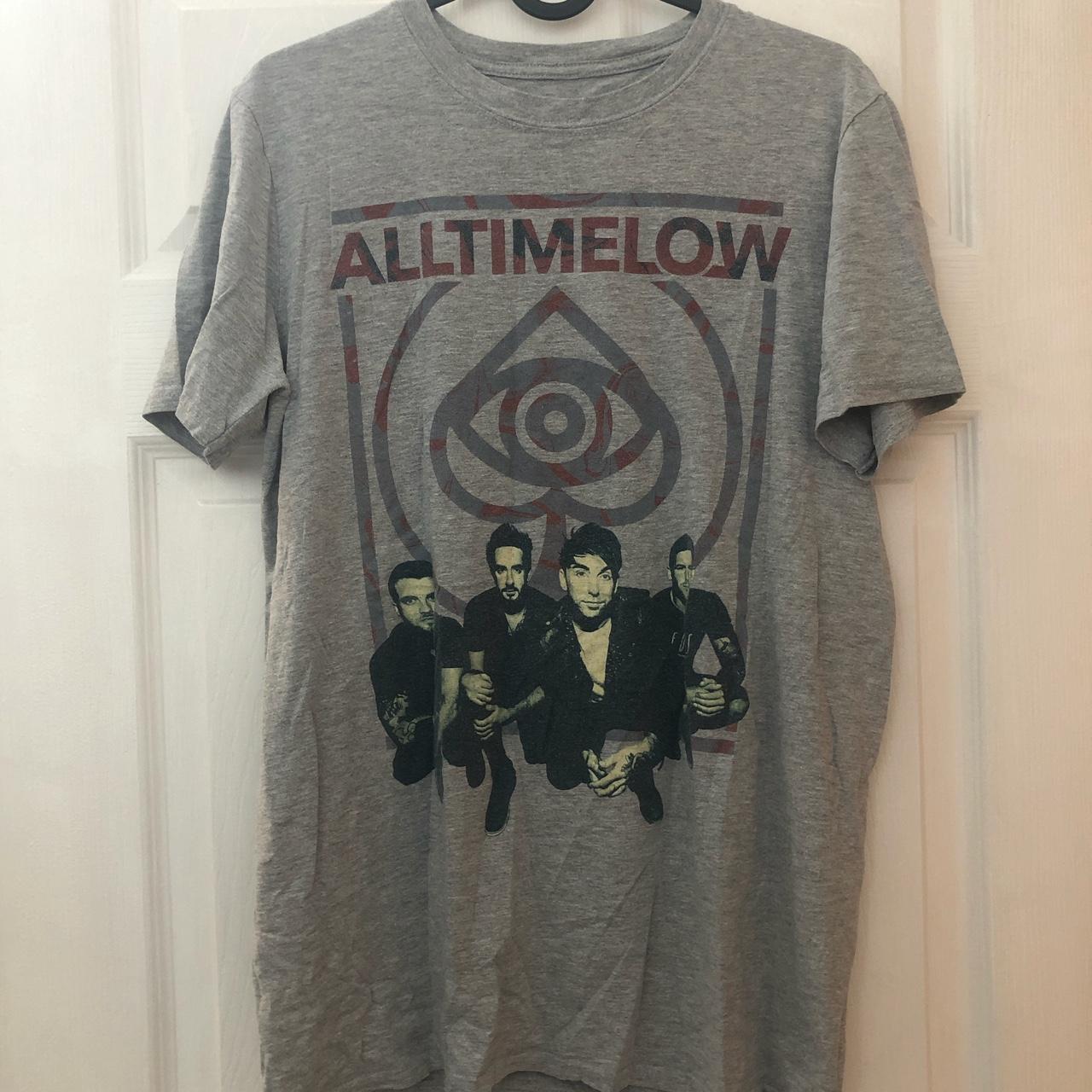 All time low tour tshirt, worn a few times. Msg for... - Depop