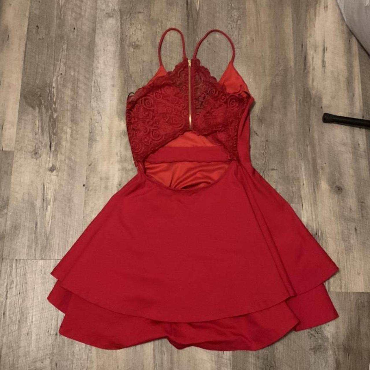 Windsor red flowy mini dress ️has really pretty lace... - Depop