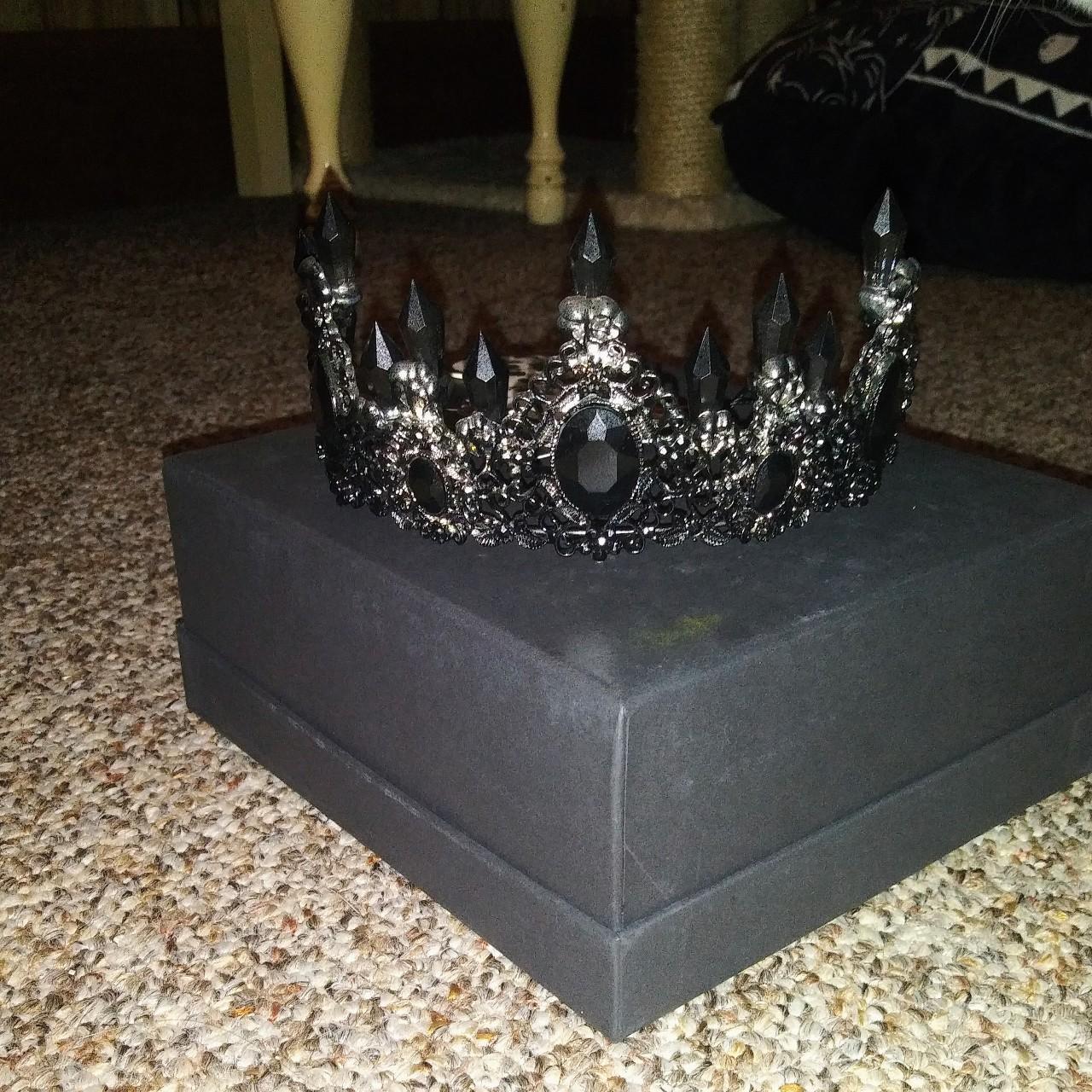 Devil fashion gothic queen crown. Nwt,never worn.... - Depop