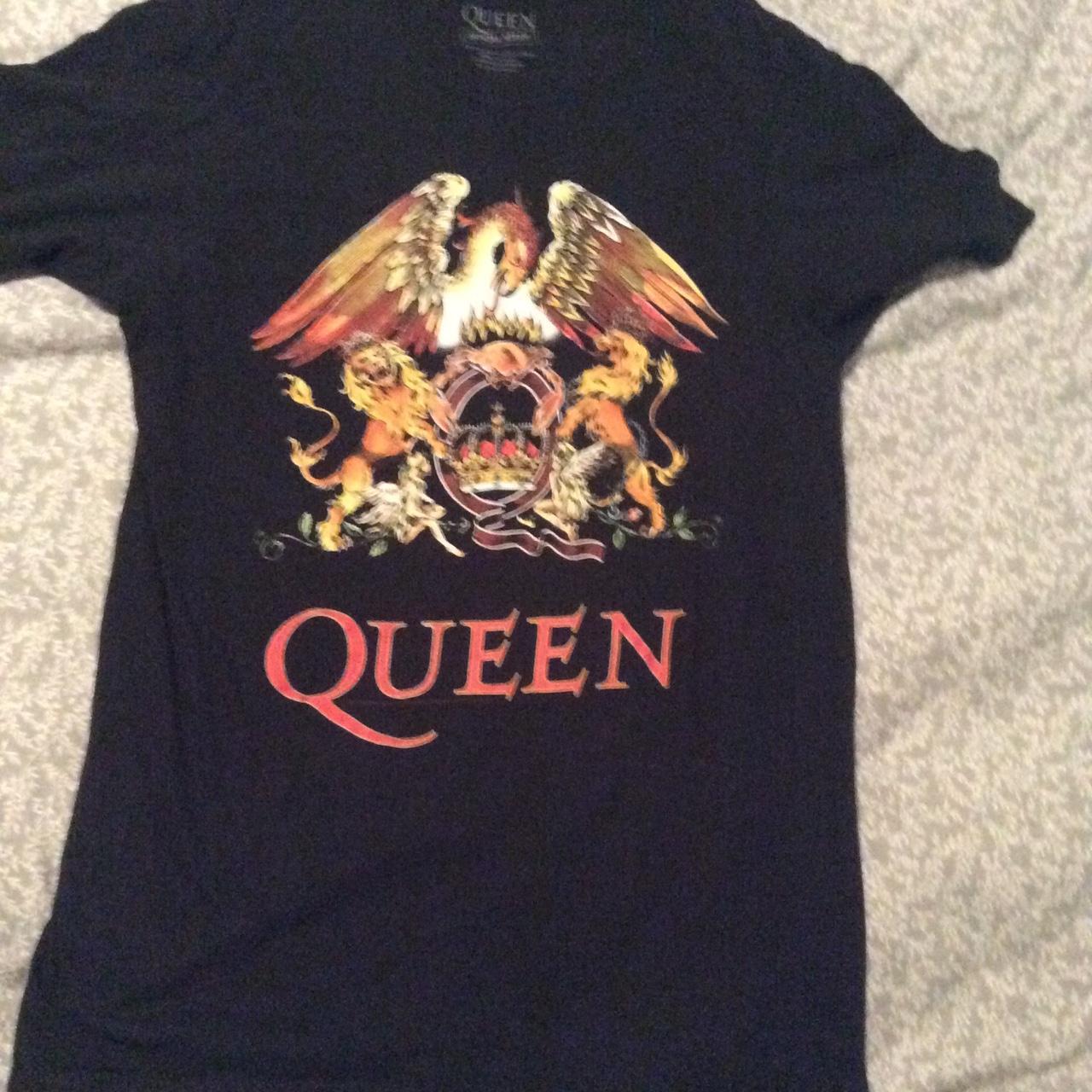 Queen official merch Never worn - Depop