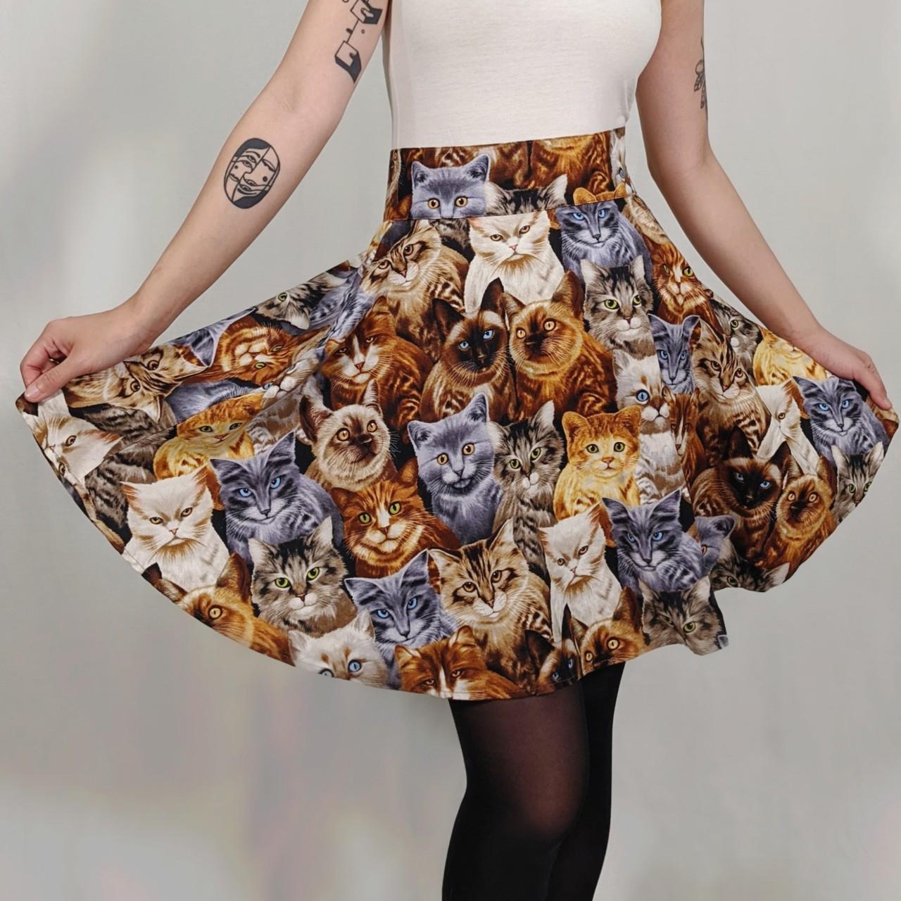 🐱🐱🐱 60s/70s inspired retrolicious cat montage print... - Depop