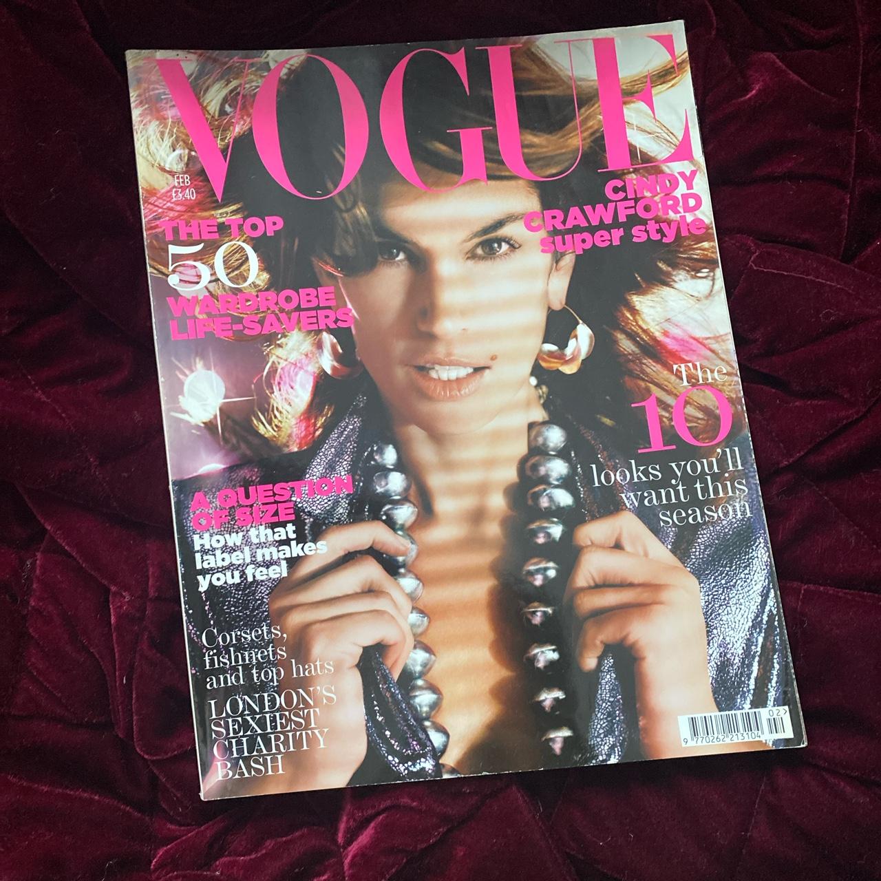 🏴󠁧󠁢󠁥󠁮󠁧󠁿🤍 British Vogue magazine February 2005... - Depop