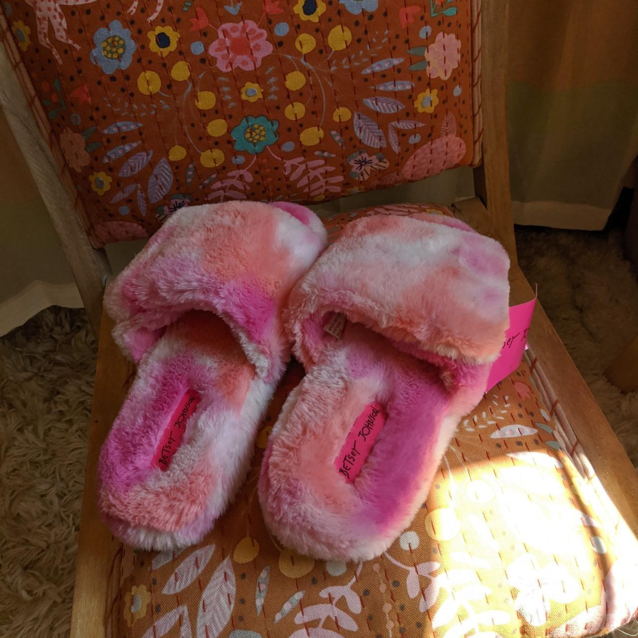 NWT candy pink/salmon/orange fluffy slipper slides... - Depop