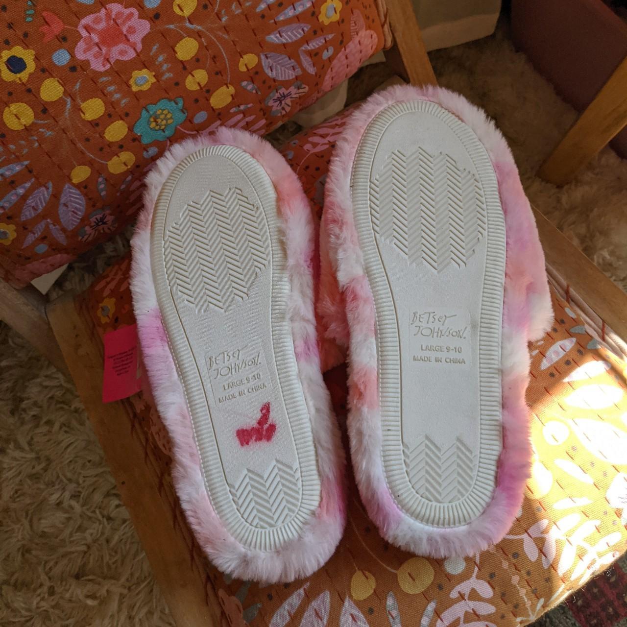 NWT candy pink/salmon/orange fluffy slipper slides... - Depop