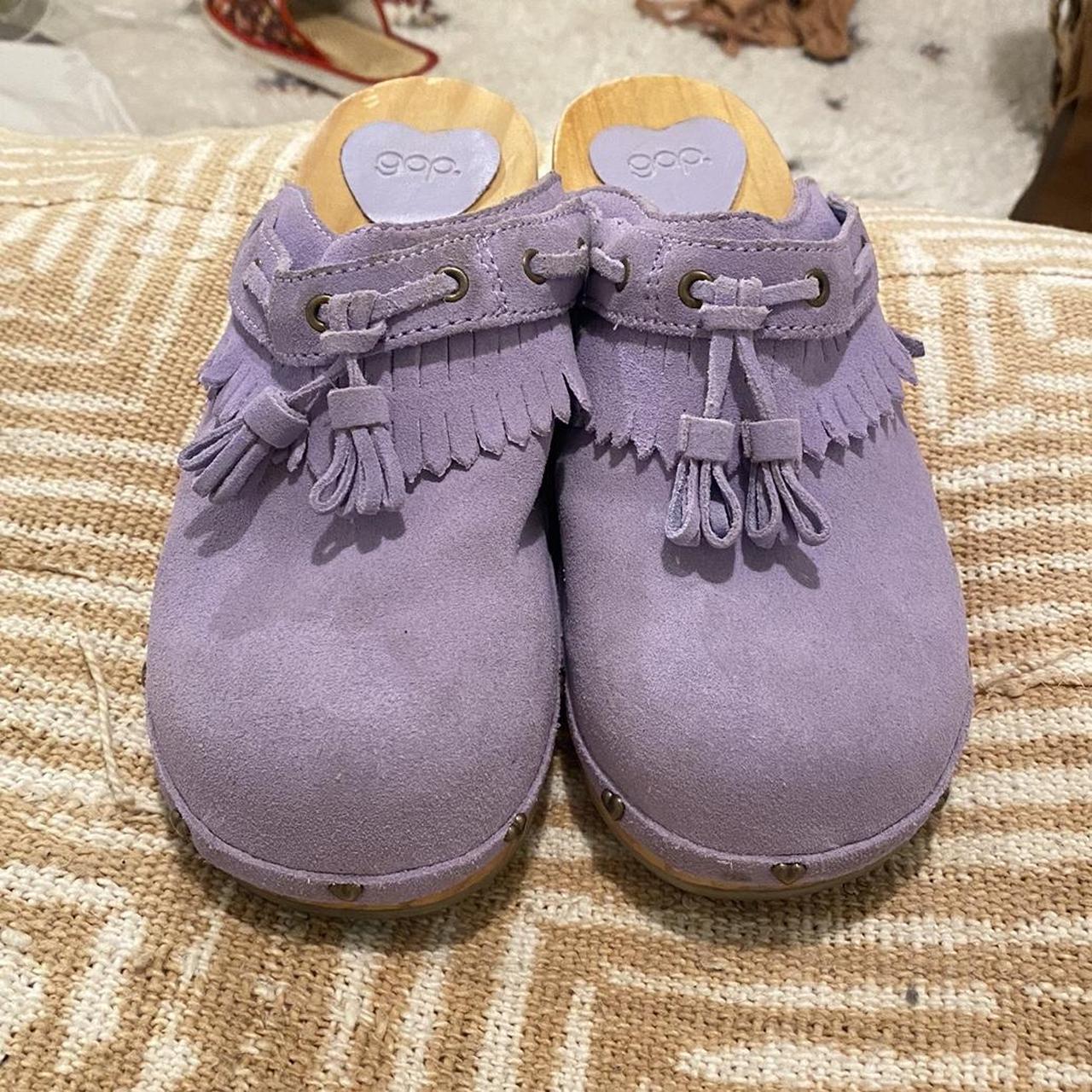 Gap Women's Clogs | Depop