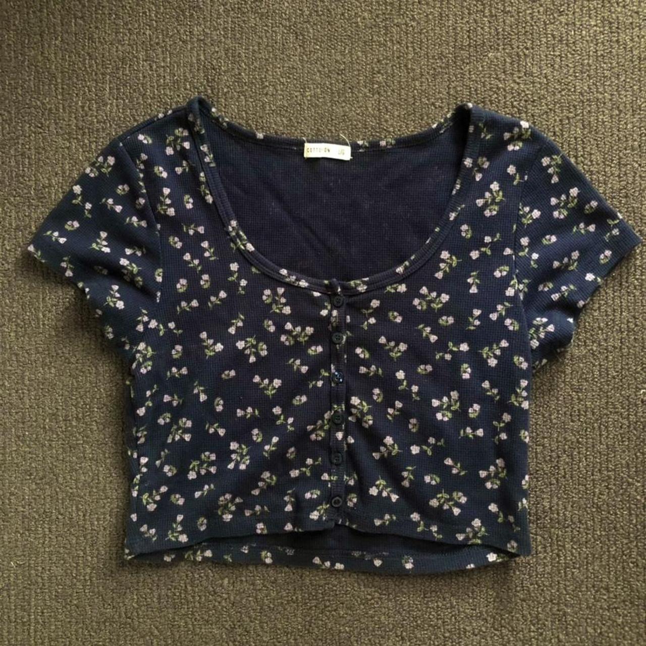 Cute little floral crop top from Cotton On. Super... - Depop