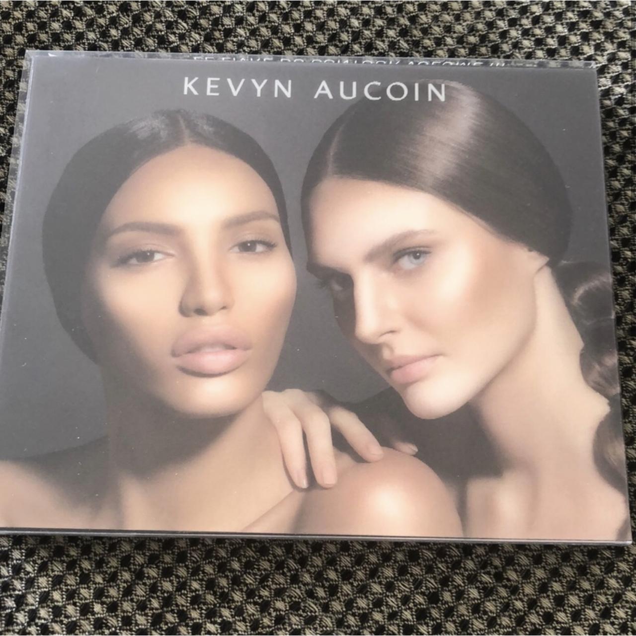 Kevyn Aucoin Contour palette // #sculpting #palette... - Depop