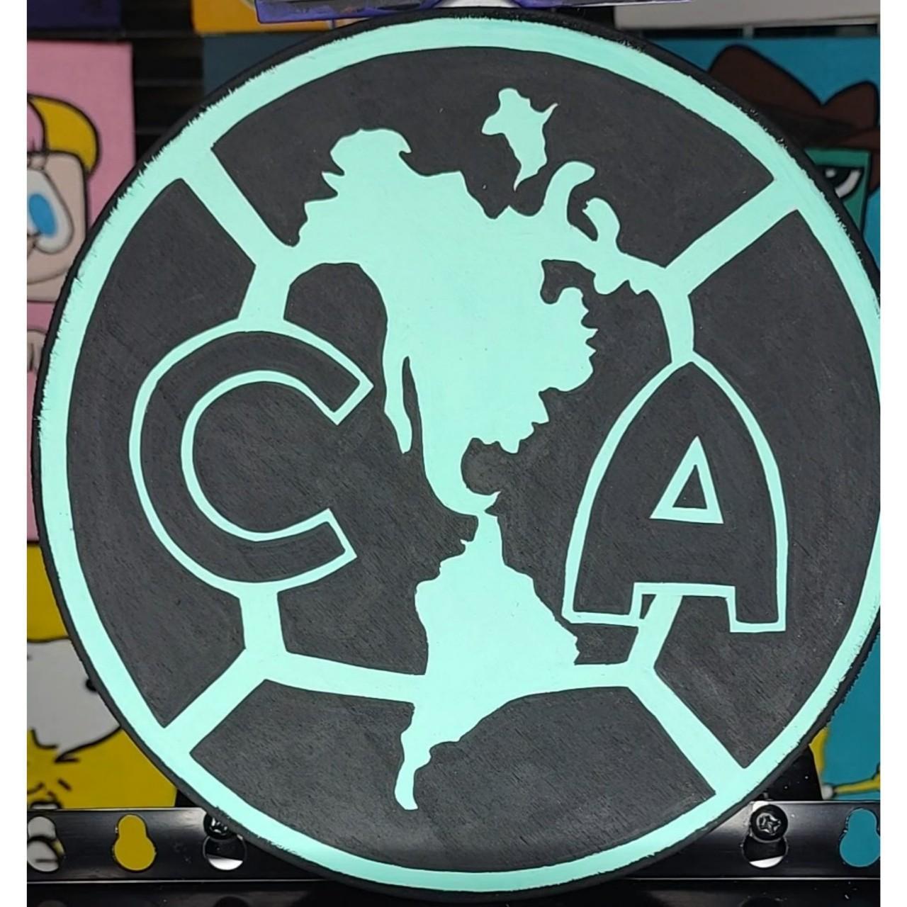 Club America acrylic painting Circle wood plaque... - Depop