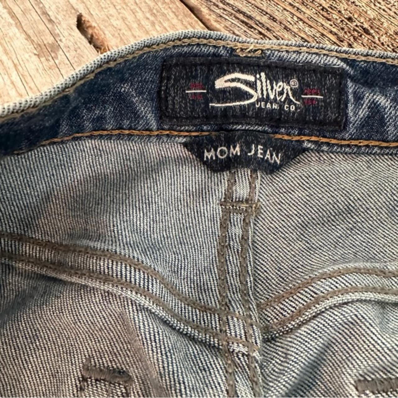 Silver Jeans High Waisted Mom Jeans Button Fly Size... - Depop