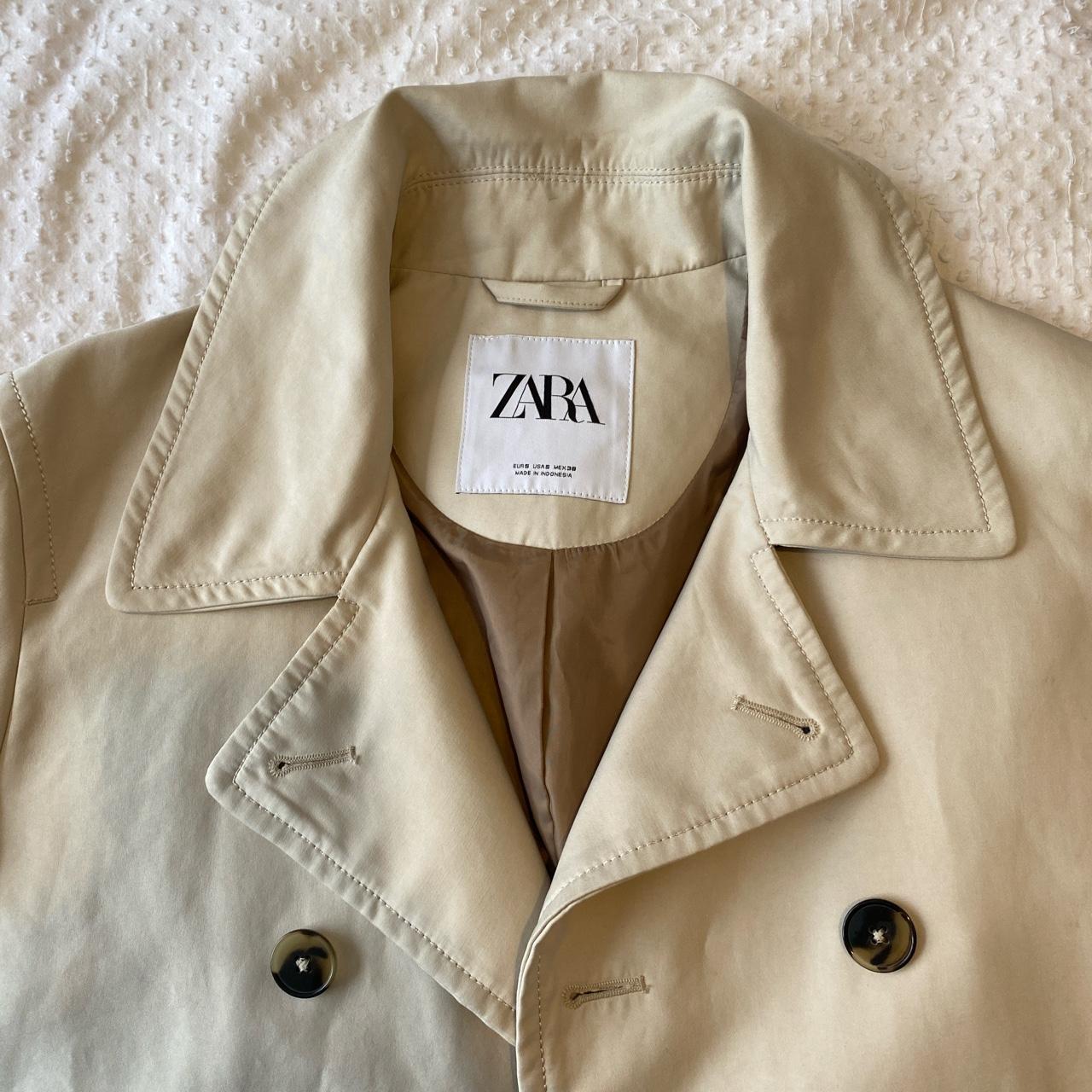 ZARA men’s beige / cream trench coat Two inside... - Depop