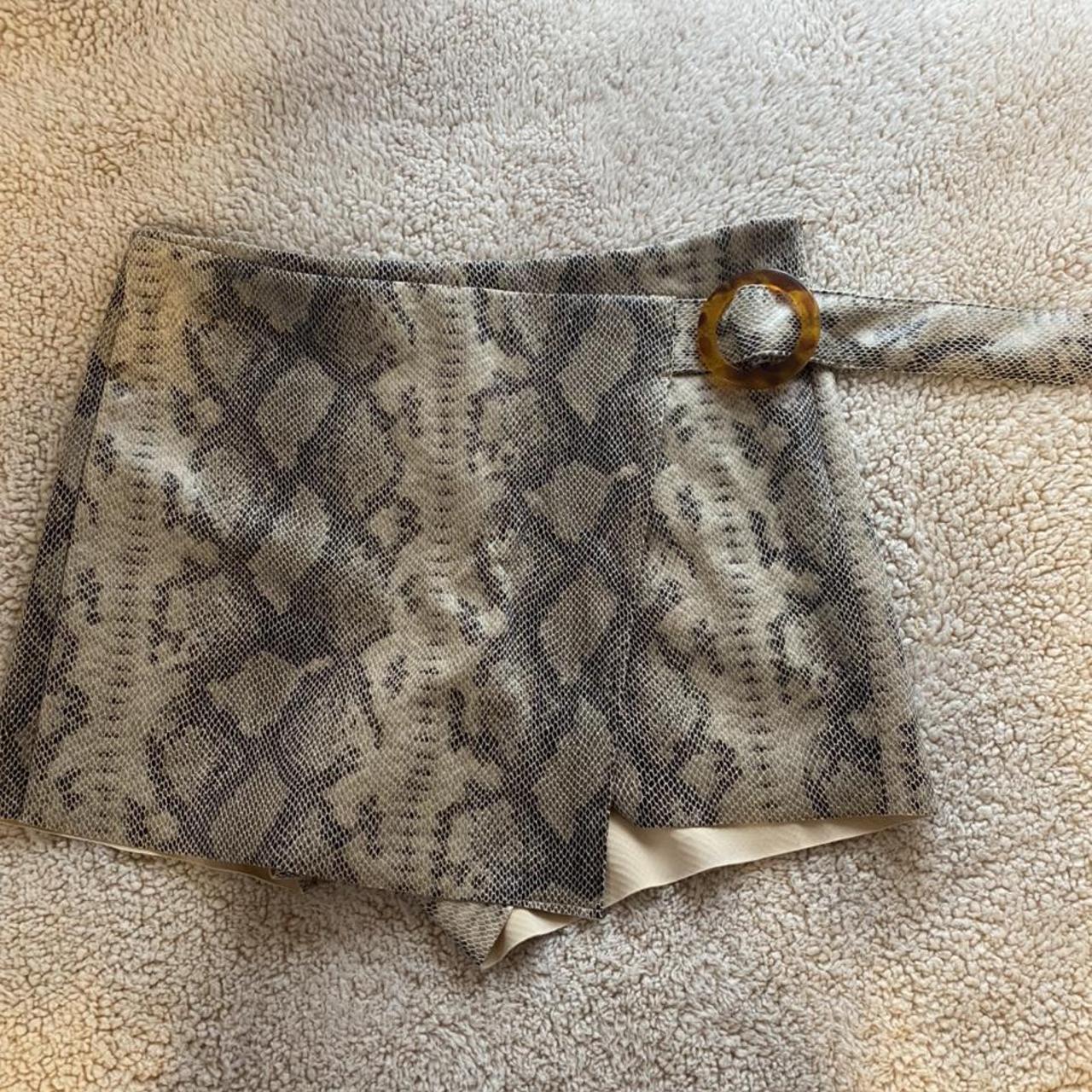 ZARA- Snake Skin Skort, SIZE: L. With tag Shipping... - Depop
