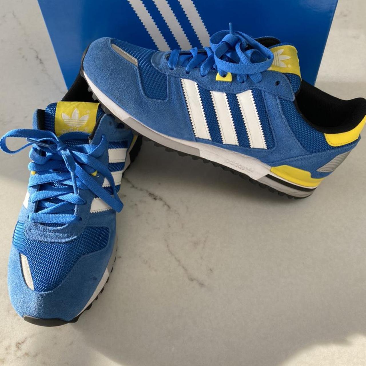 Adidas Originals Men's Blue and Yellow Trainers | Depop