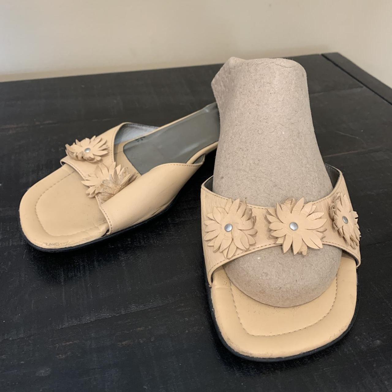 Women's Tan Slides | Depop