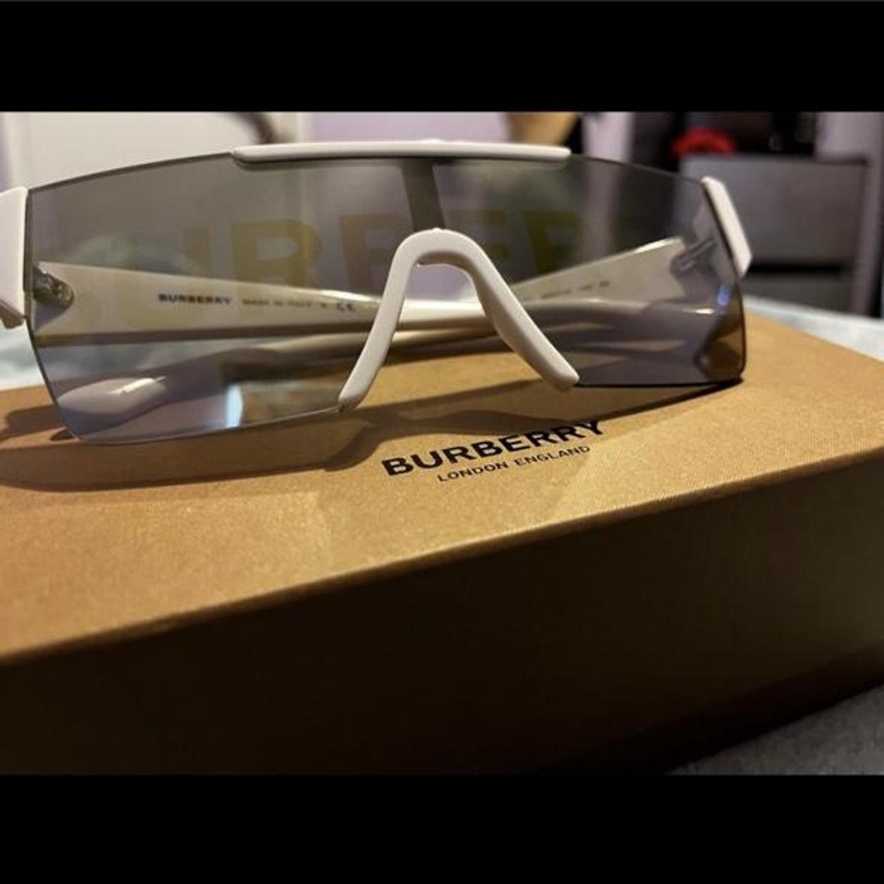 White Burberry Sunglasses Great Condition worn once - Depop