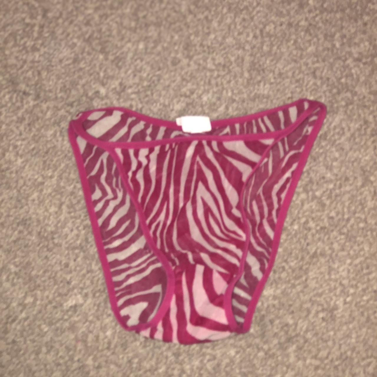 Calvin Klein Bra And Underwear Set Size Small Depop