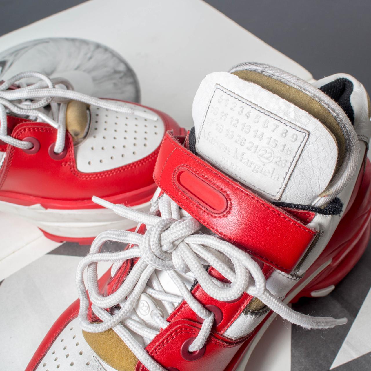 Maison Margiela Low-top Retro Fit sneakers in Red... - Depop