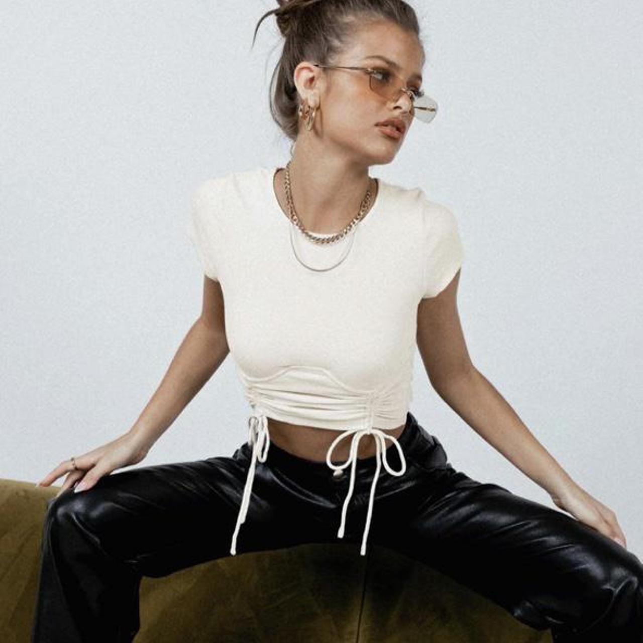 Women's Cream Crop-top | Depop