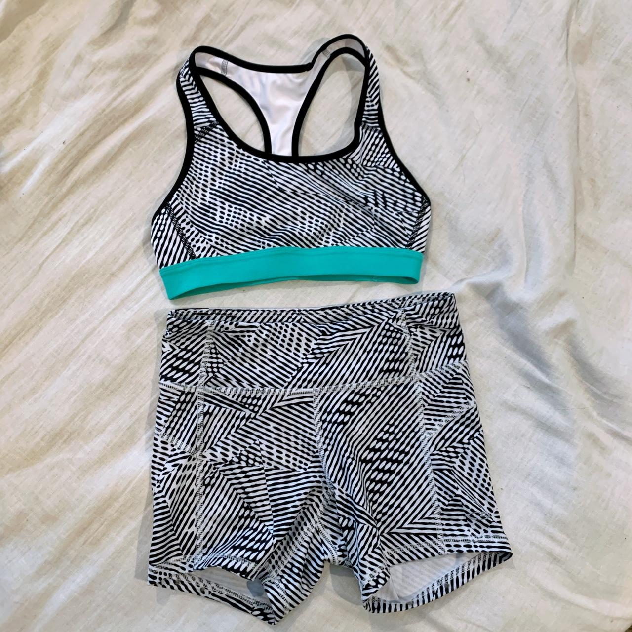 Champion patterned athletic set. - Depop