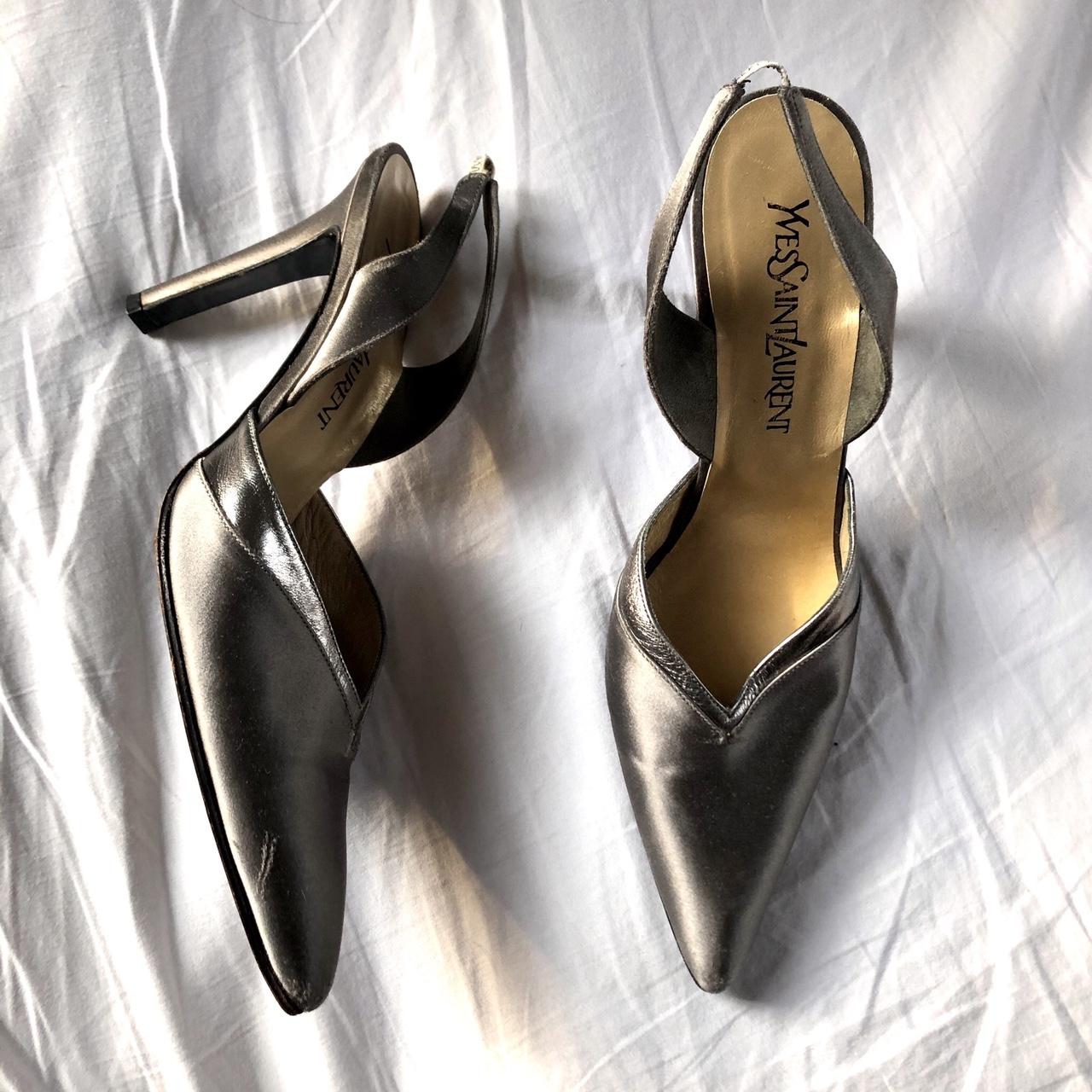 Yves Saint Laurent Women's Silver and Grey Courts | Depop