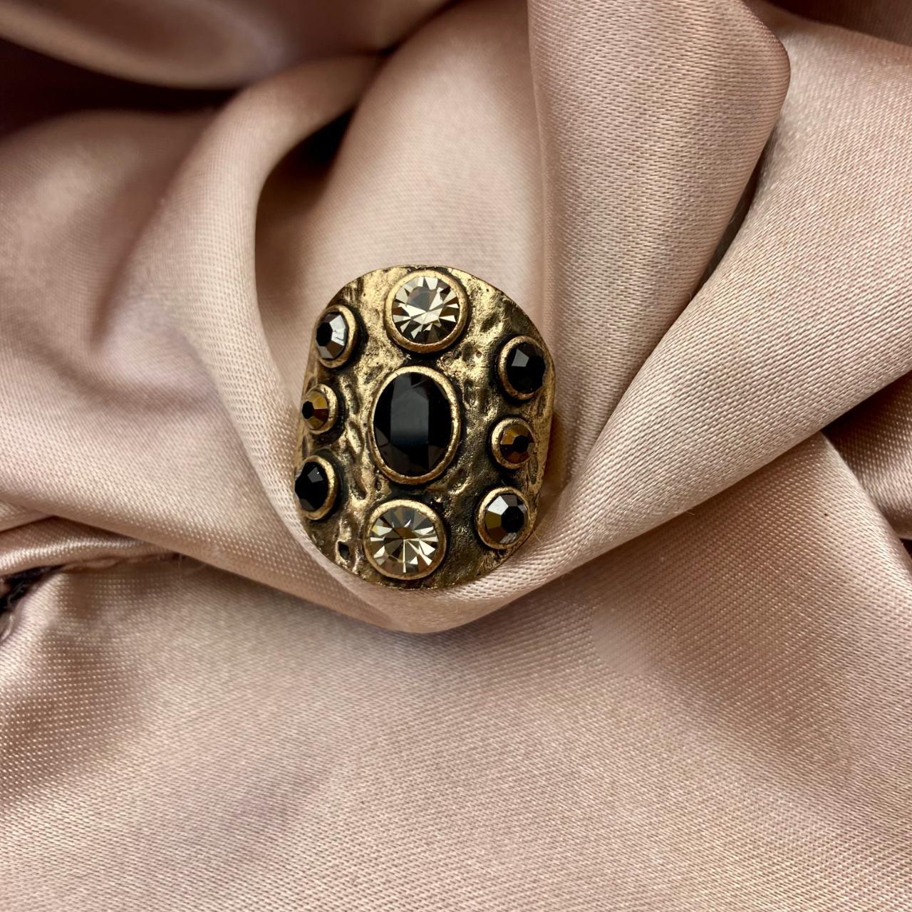 Adjustable vintage costume ring x Zoom in on photos... - Depop