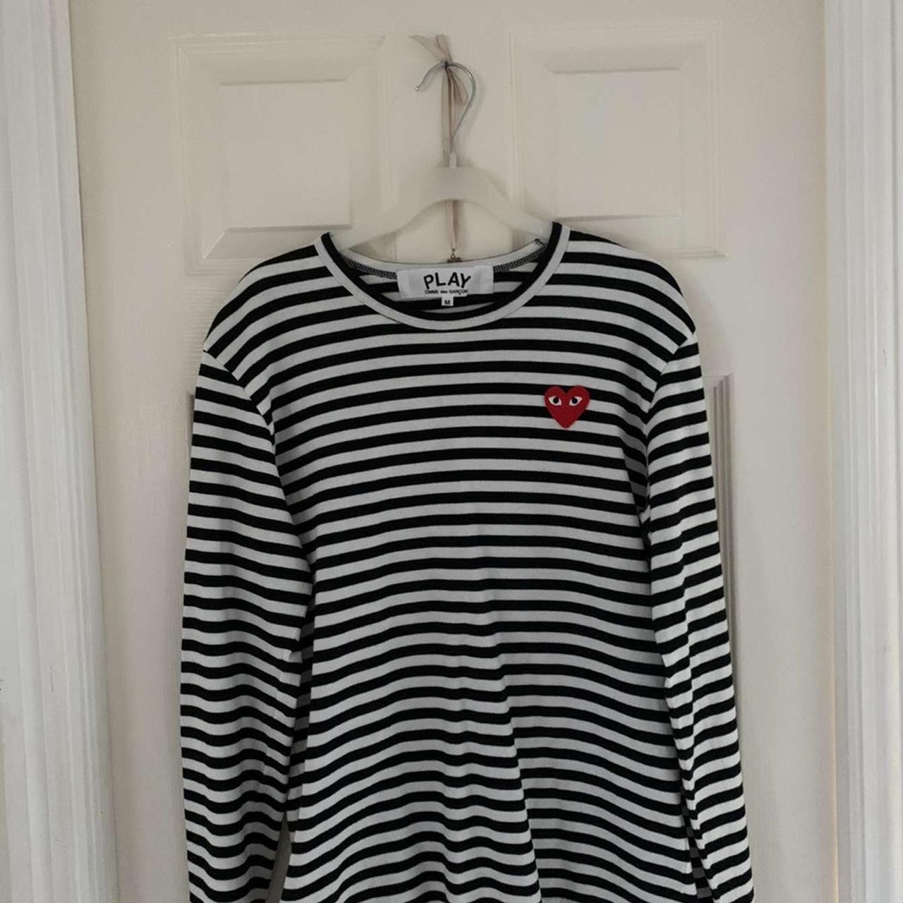 CDG play tee Message if you have questions - Depop