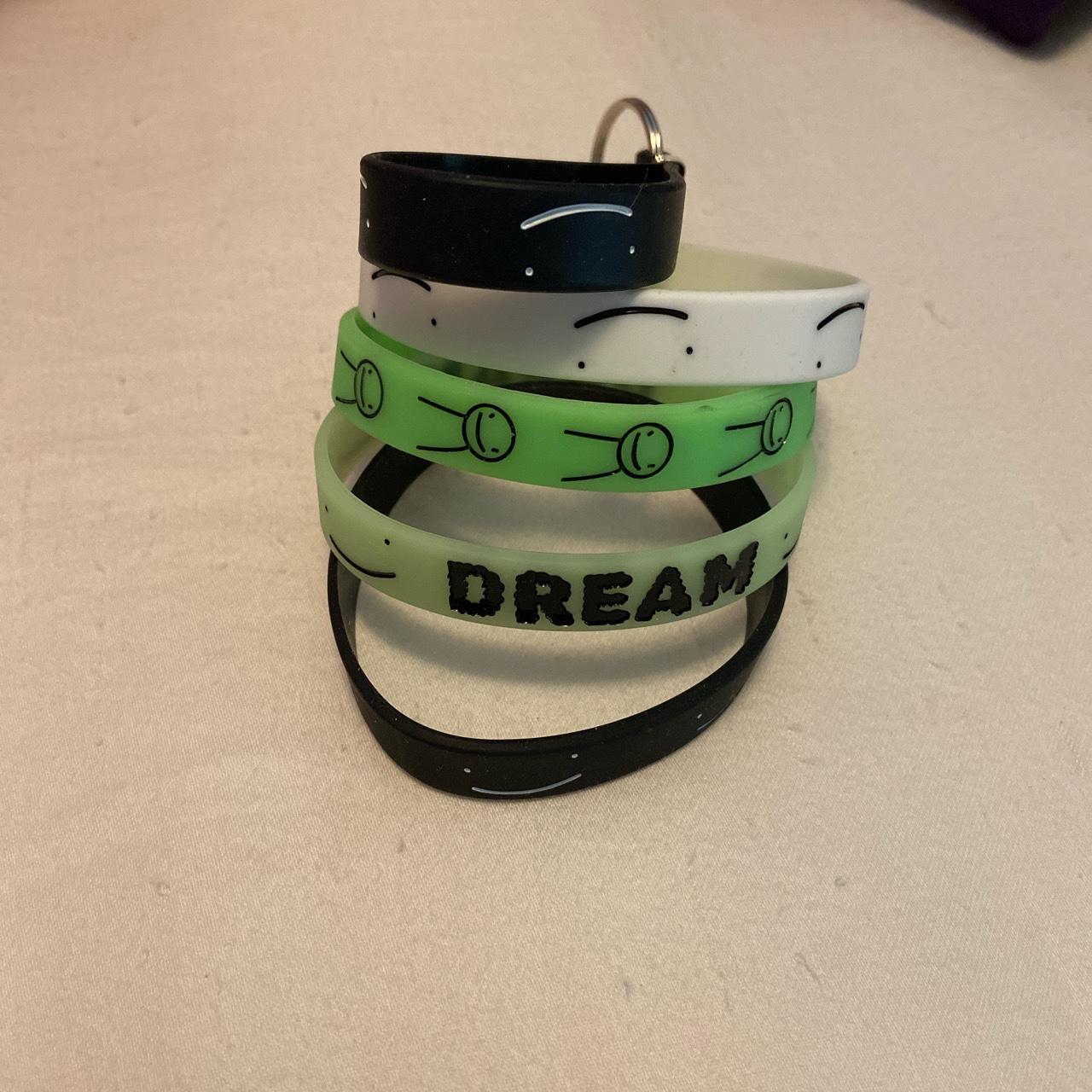 dream teams’s official bands merch ( 5 of each )... - Depop