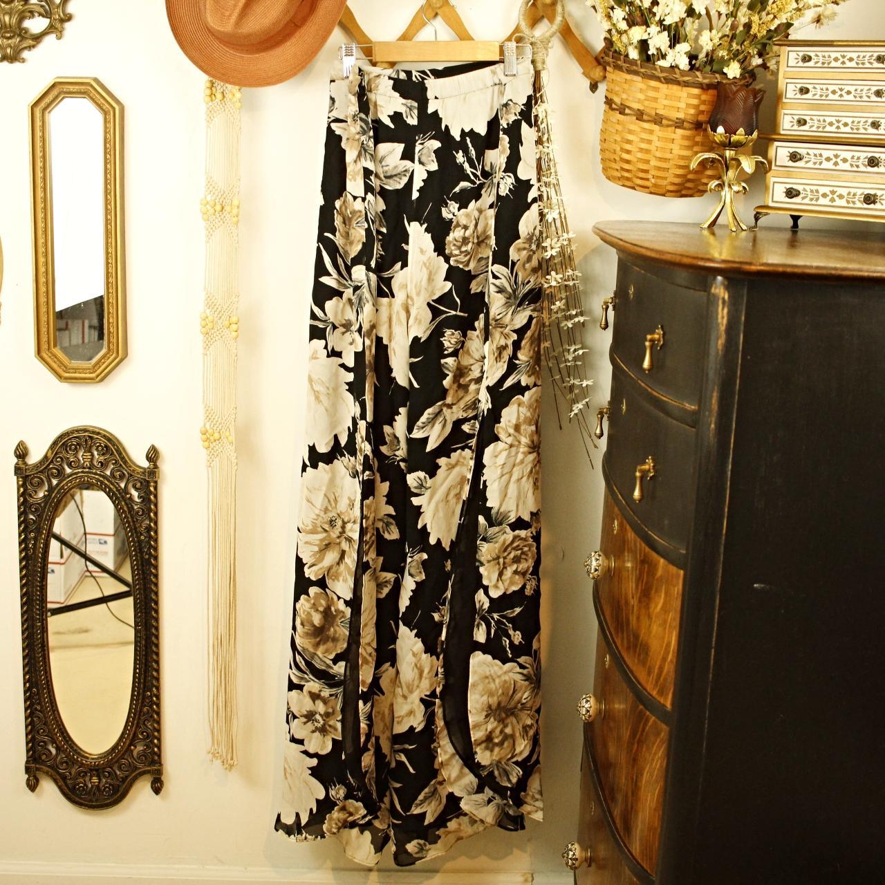 OPEN TO REASONABLE OFFERS // DM ME WITH YOUR... - Depop