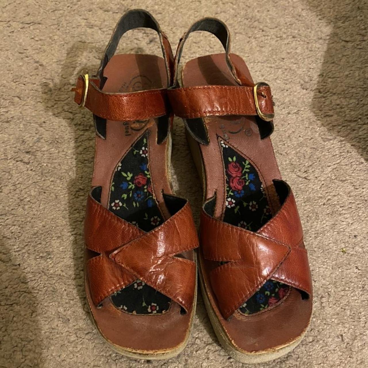 🖤 vintage 70s wedges leather (?) and possibly suede... - Depop