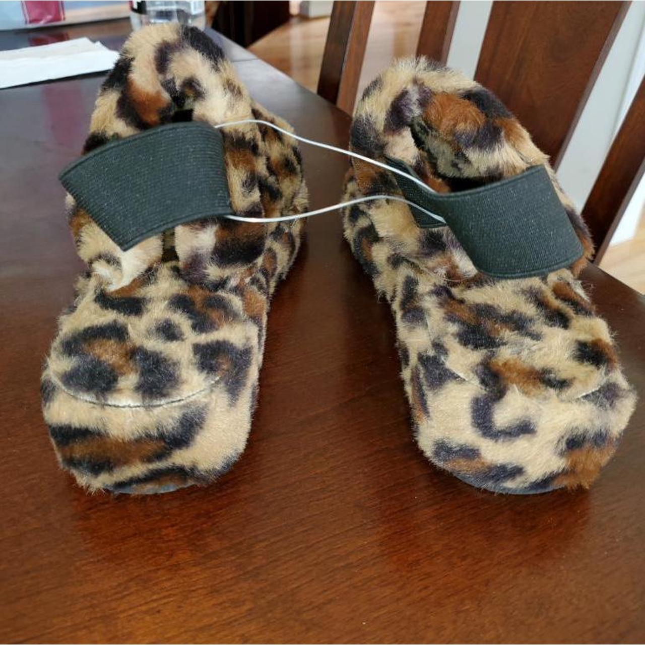 mudd platform faux fur sandals never worn, super... - Depop