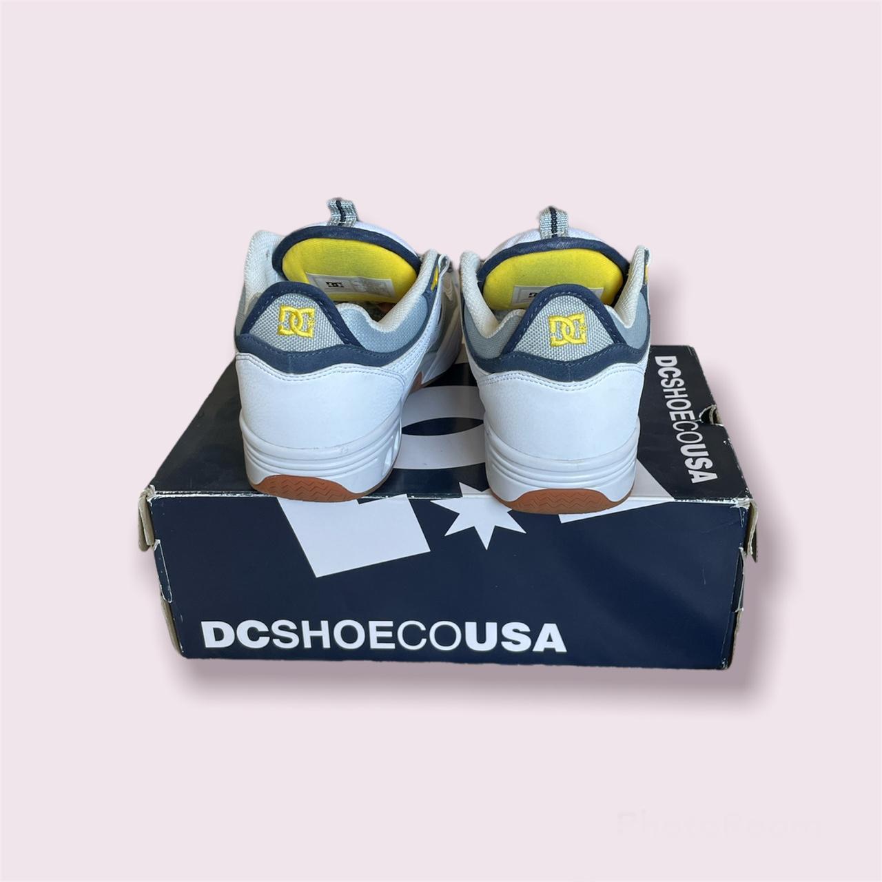 DC Kalis OG White Grey. Size 8M. Skated a few times.... - Depop