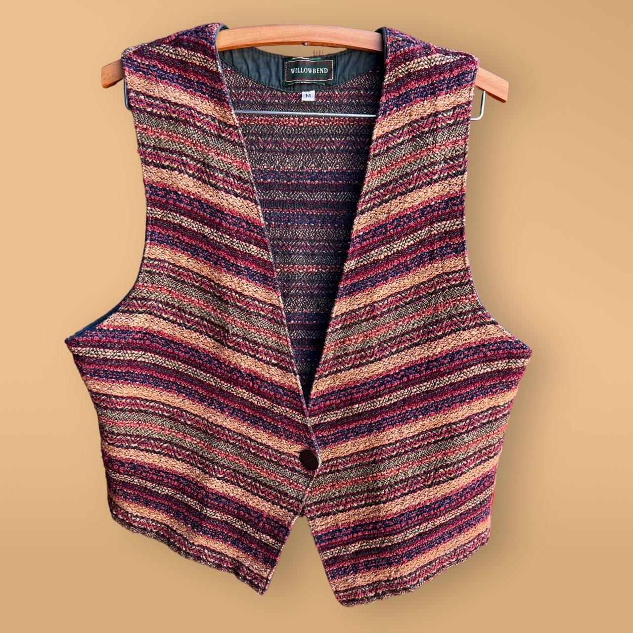 Vintage textured vest Size medium measures 19x23... - Depop