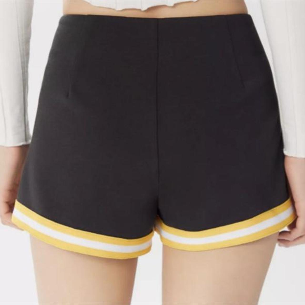 urban outfitters / uo size 4 tiffany colorblock trim... - Depop