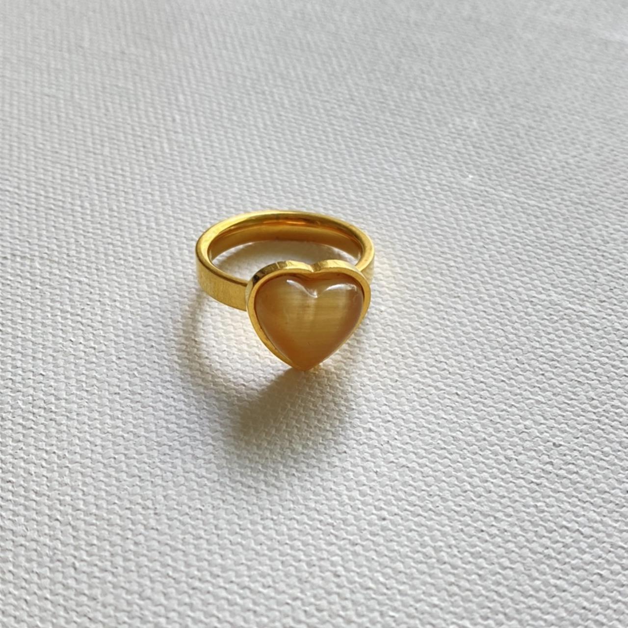 gold heart chunky ring💛 super cute and only worn a... - Depop