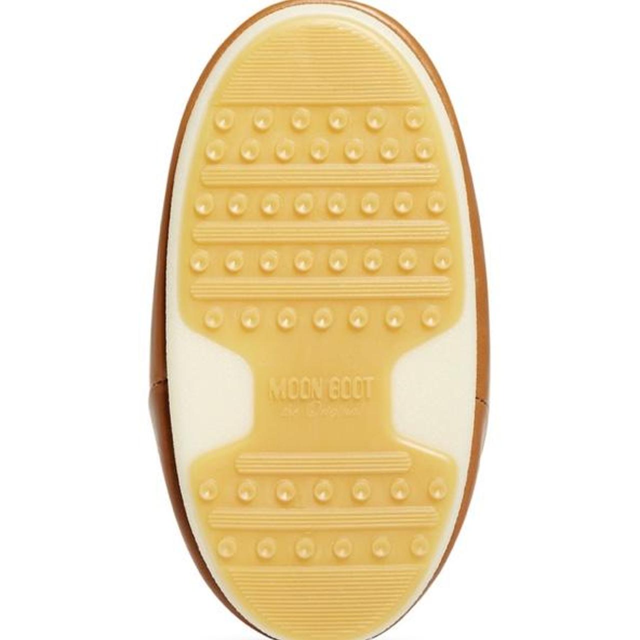 CHLOÉ x MOON BOOTS COLLABORATION - Leather Boots... - Depop