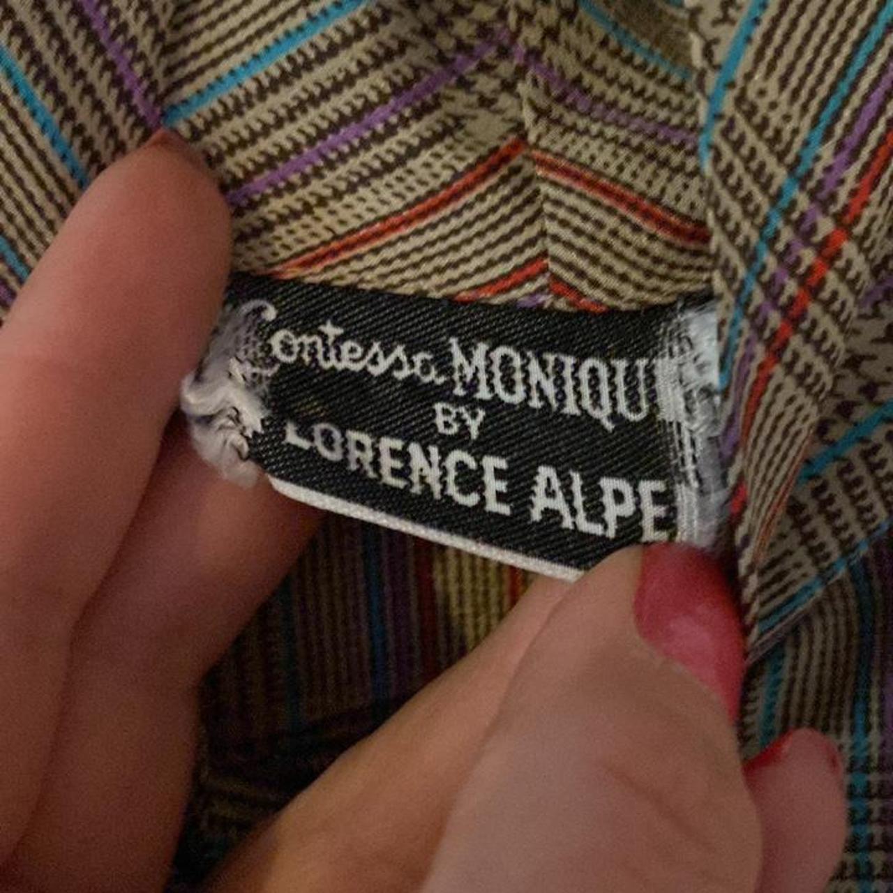 Contessa Monique by Florence Alper button front... - Depop