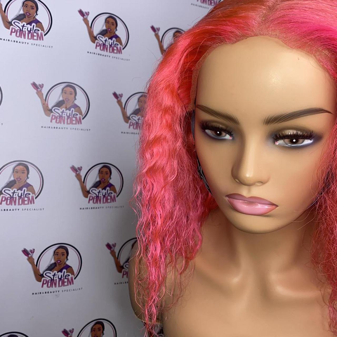 13*4 frontal unit wig HD lace 10’ Bob Used but like... - Depop