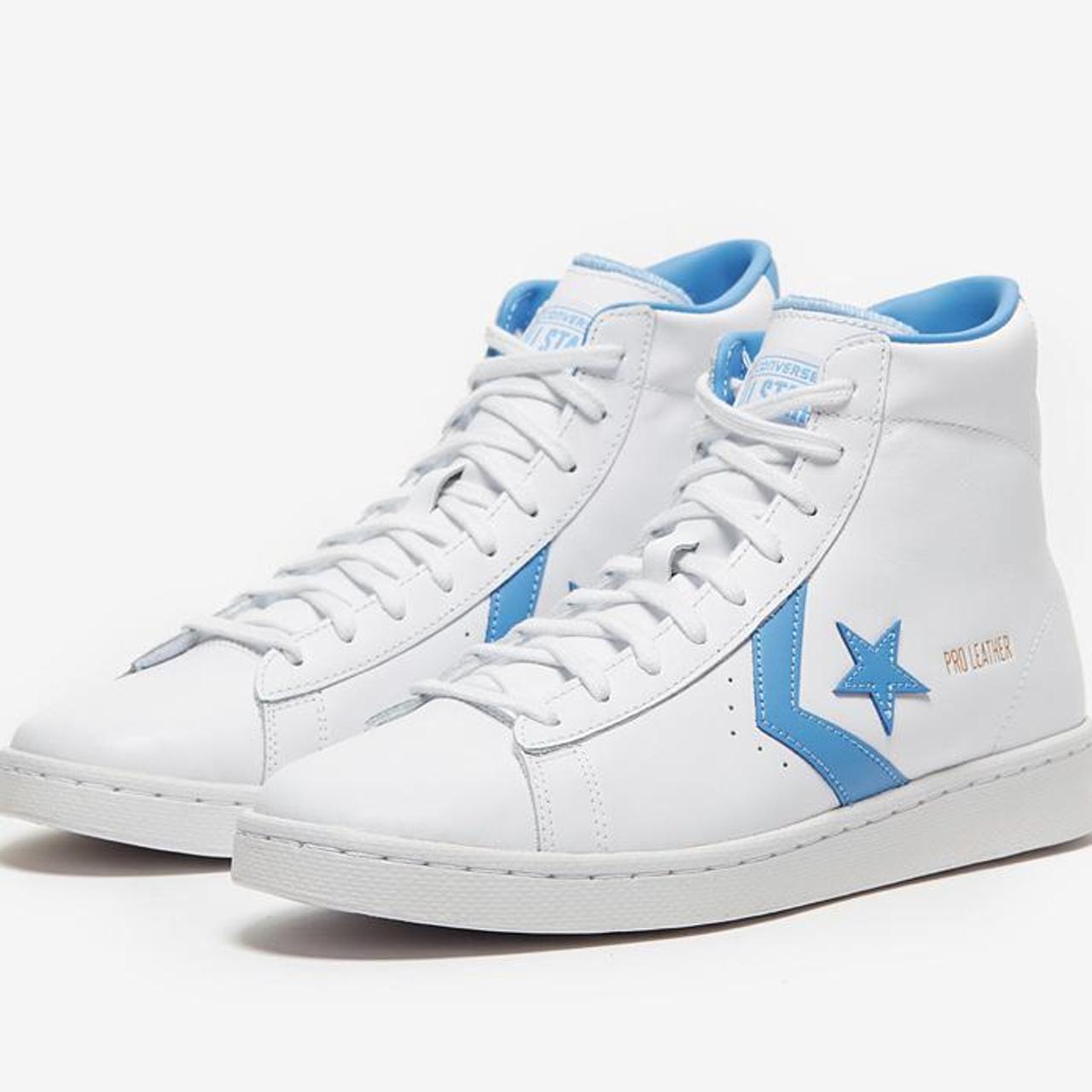 Converse Women's Blue and White Trainers | Depop