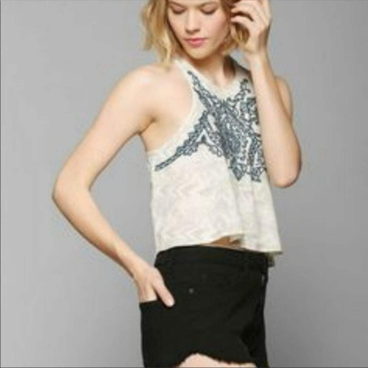 Urban Outfitters Embroidered Geometric Crop Top SZ... - Depop