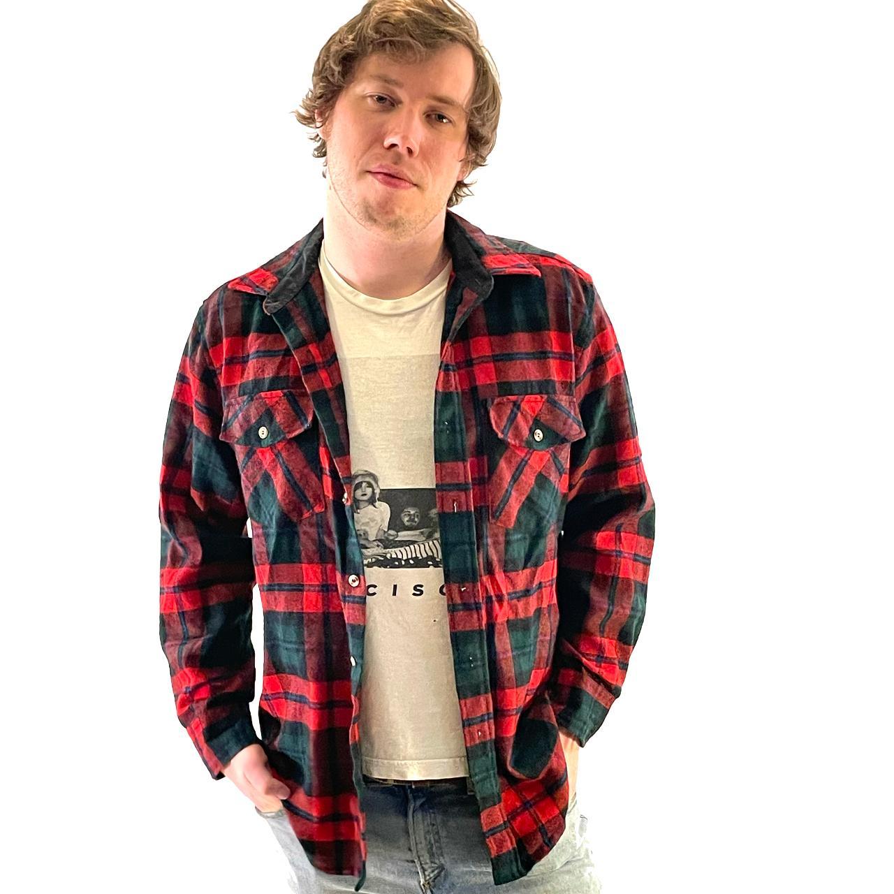 Allen Wickfield Outdoor Outfitters Size: Medium Pit... - Depop